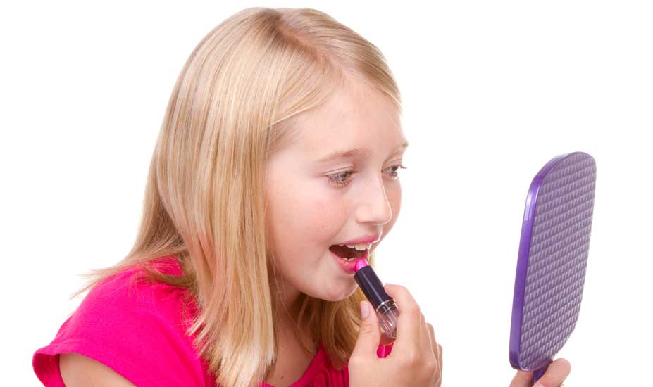 Should I Let My 12 Year Old Wear Makeup Yes Or No Tweentotwenty